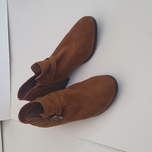 Dress Barn | Shoes | Nwot Dress Barn Hannah Vegan Suede Ankle Boots In ...